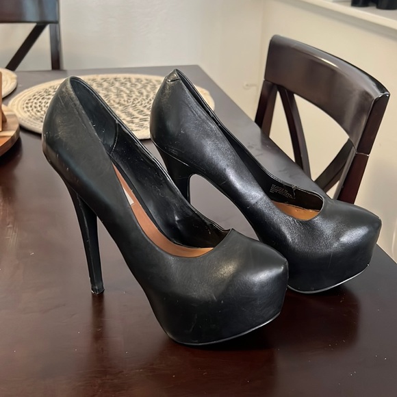 Steve Madden | Shoes | Steve Madden Black Platform Heel Pumps | Poshmark